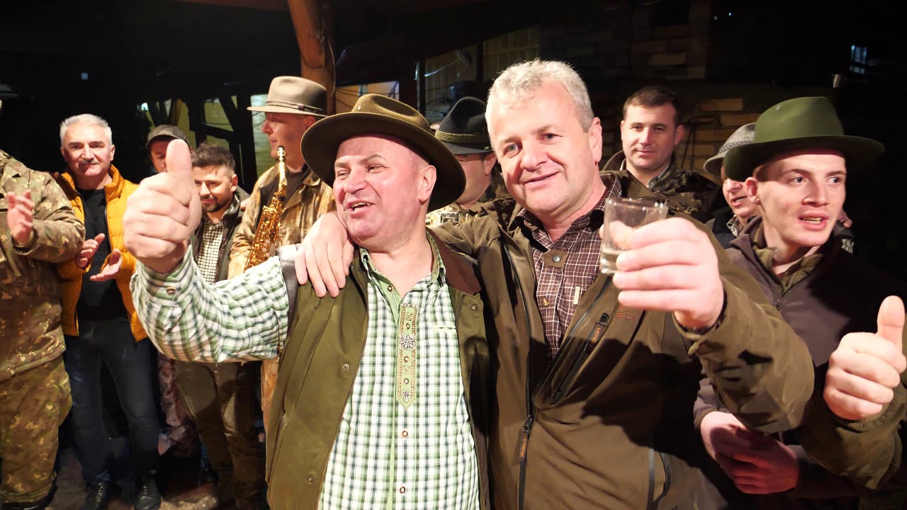 Cosmin Si Fabi Marta - Pușca nu are oricine - YouTube Music