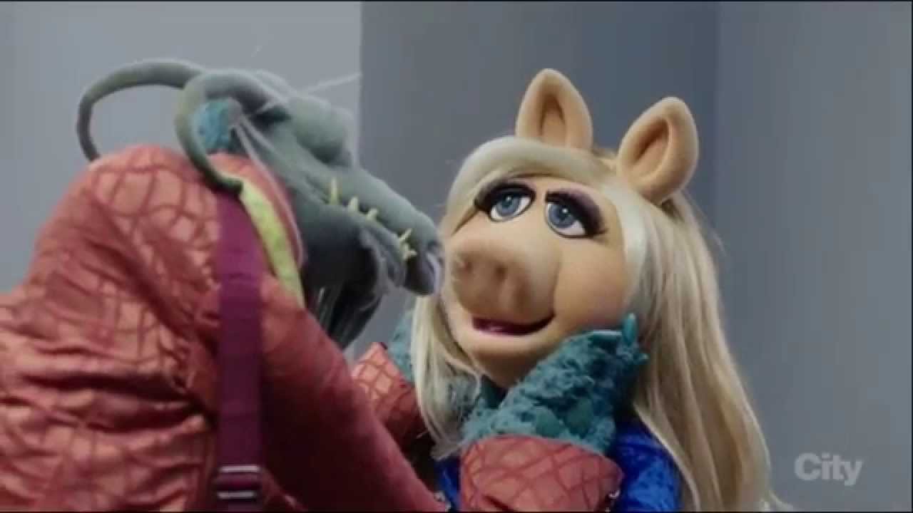 Miss Piggy Crying