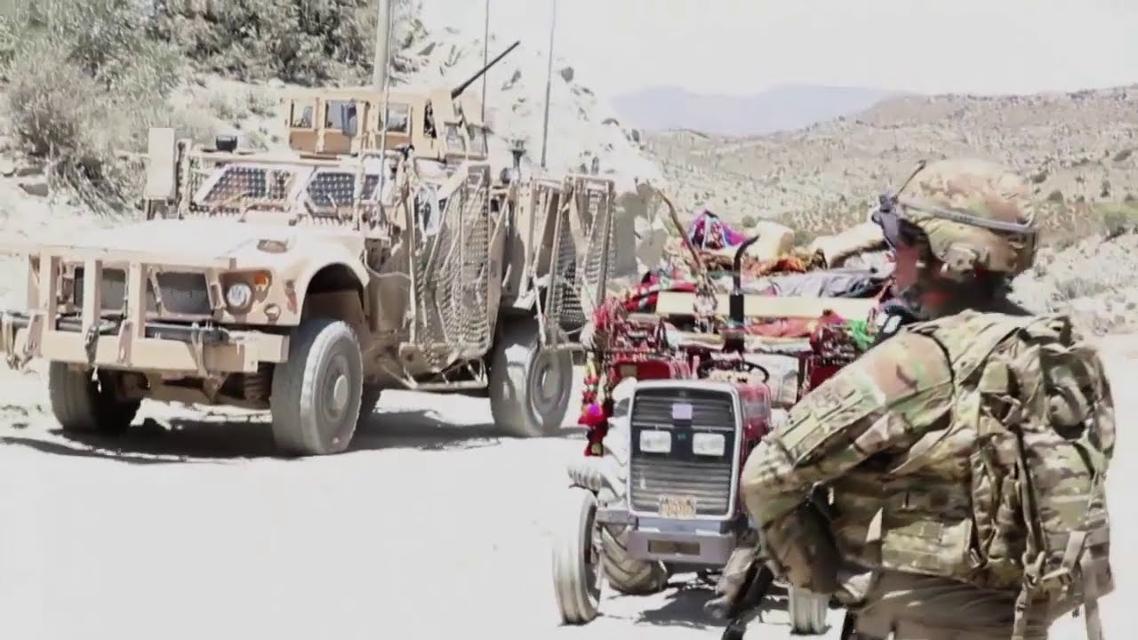 Convoy Security by the 101st Airborne - YouTube