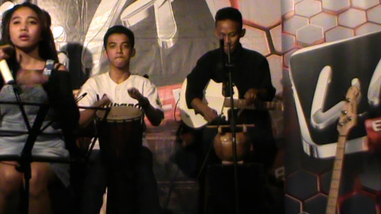 BAND AKUSTIK FESTIVAL - YouTube