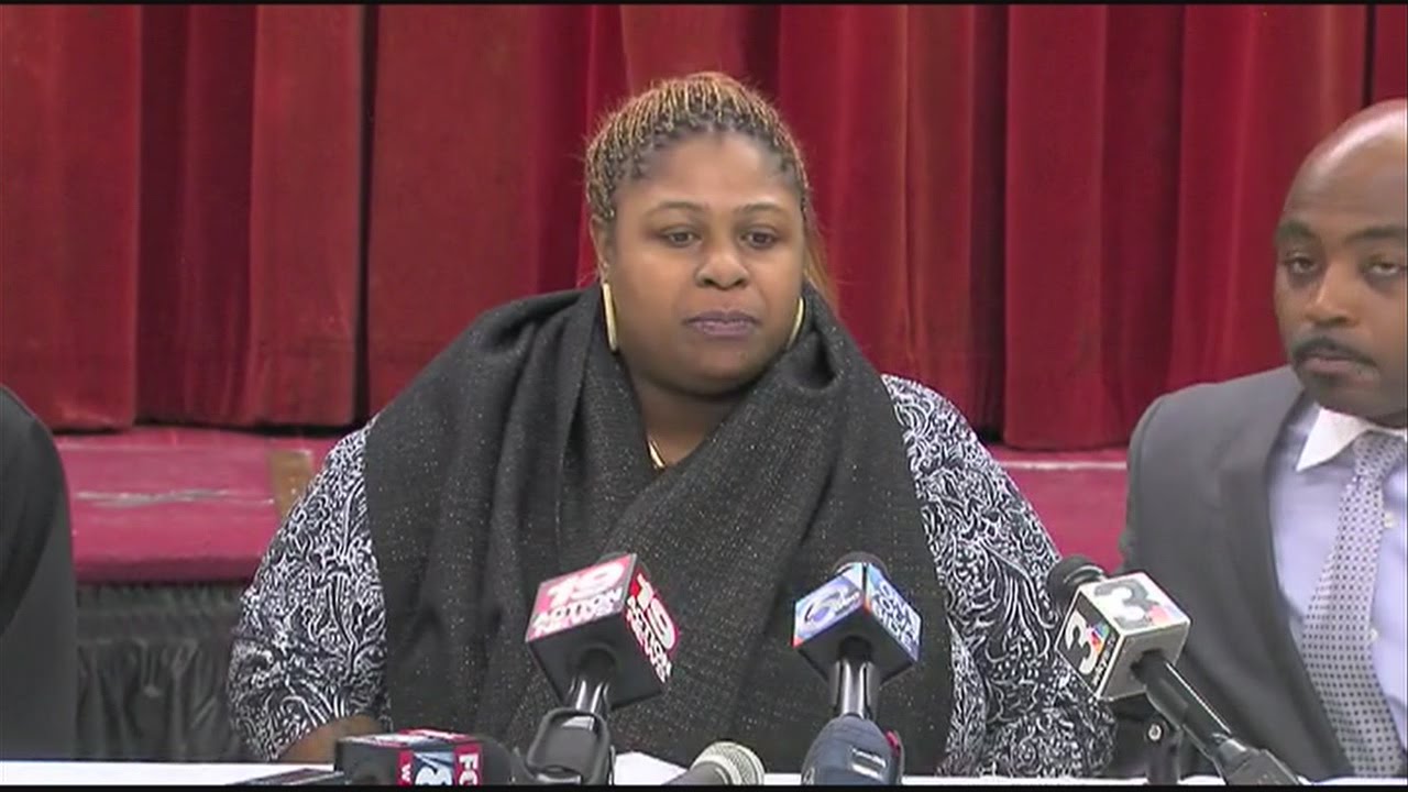 Family of Tamir Rice hold press conference - YouTube