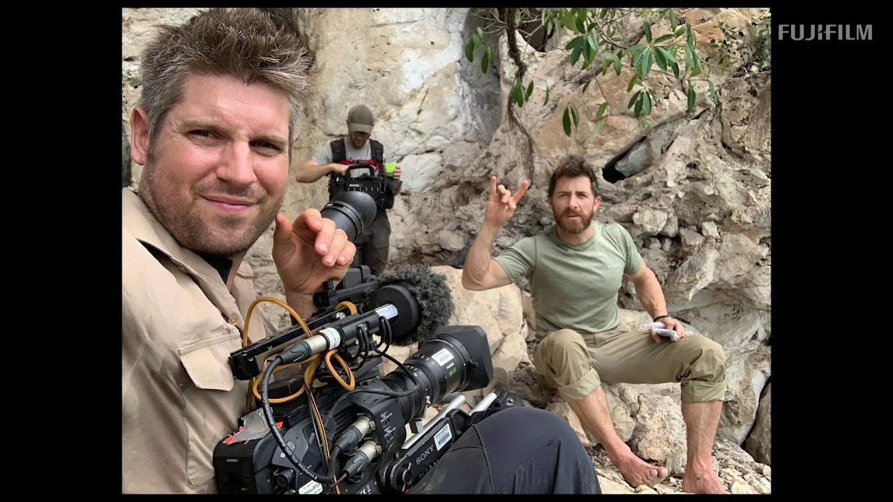 Cameraman Mark Sharman: Wildlife Filming Challenges and Solutions - YouTube