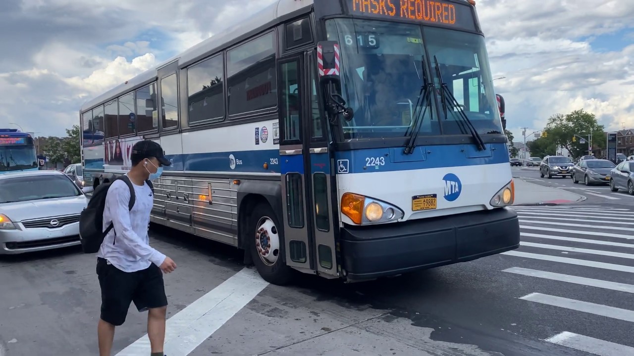 B44, B82/SBS, B7, BM4 action at Kings Hwy - YouTube