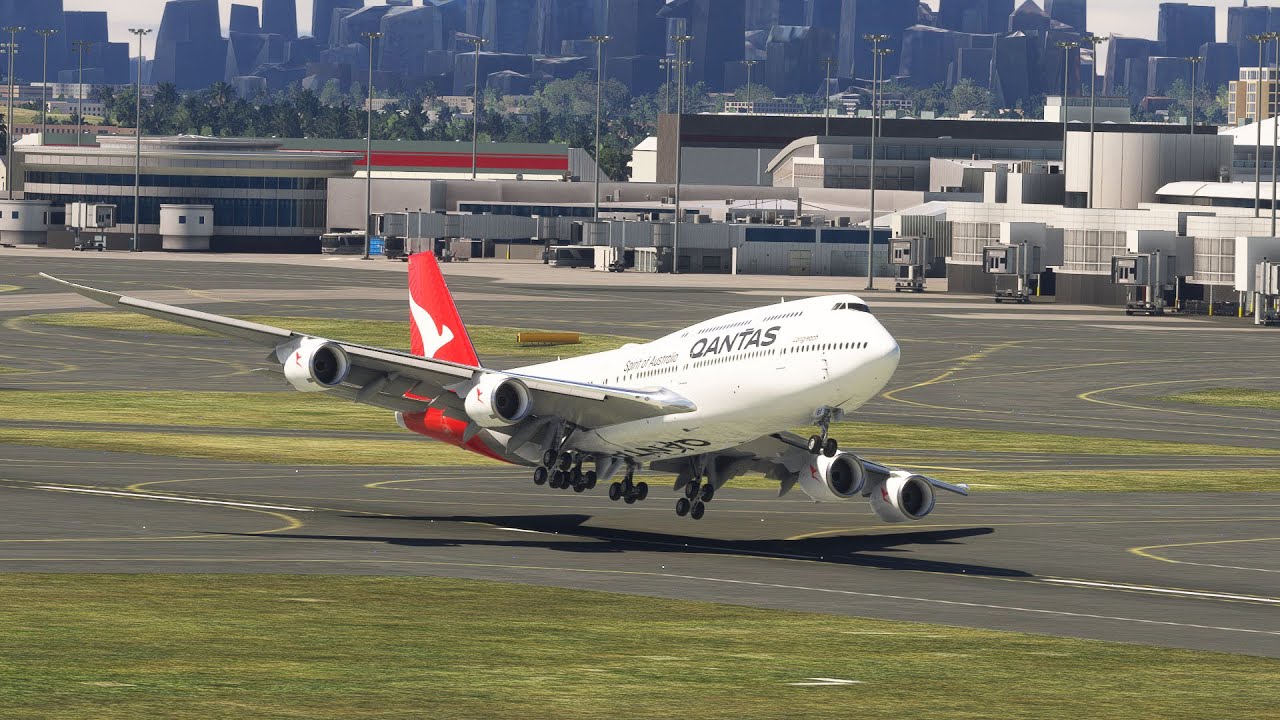 Beautiful Landing Boeing 747 Qantas at Sydney Airport MFS2020 - YouTube