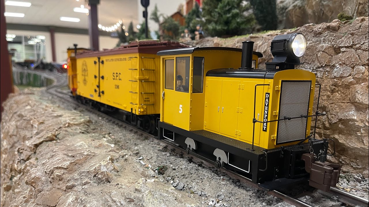 Bachmann Large Scale Davenport - YouTube