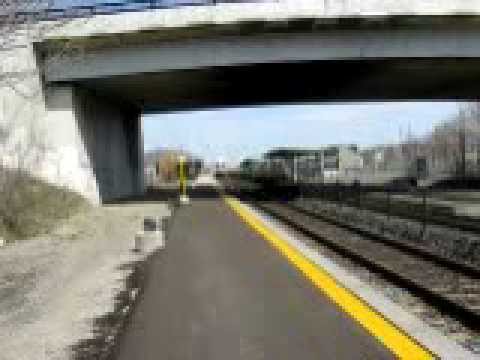 GO Transit EDM F59PH 549 On 1423 train arriving at Danforth GO Station ...
