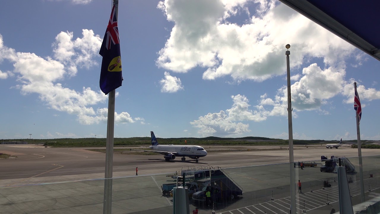 Providenciales Airport Outside Bar - Turks & Caicos - YouTube