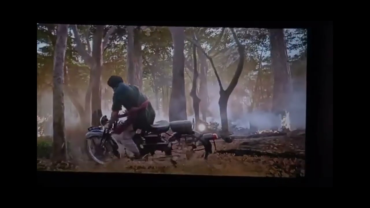 RRR Movie Bike Action Scene।। NTR#ramcharan #highlights #rrrmovie - YouTube