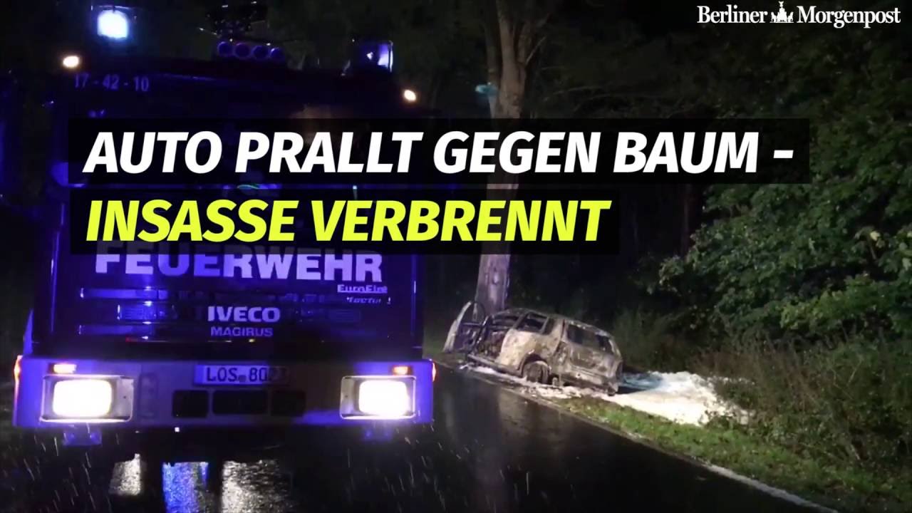 Auto rast gegen Baum - Insasse verbrennt - YouTube
