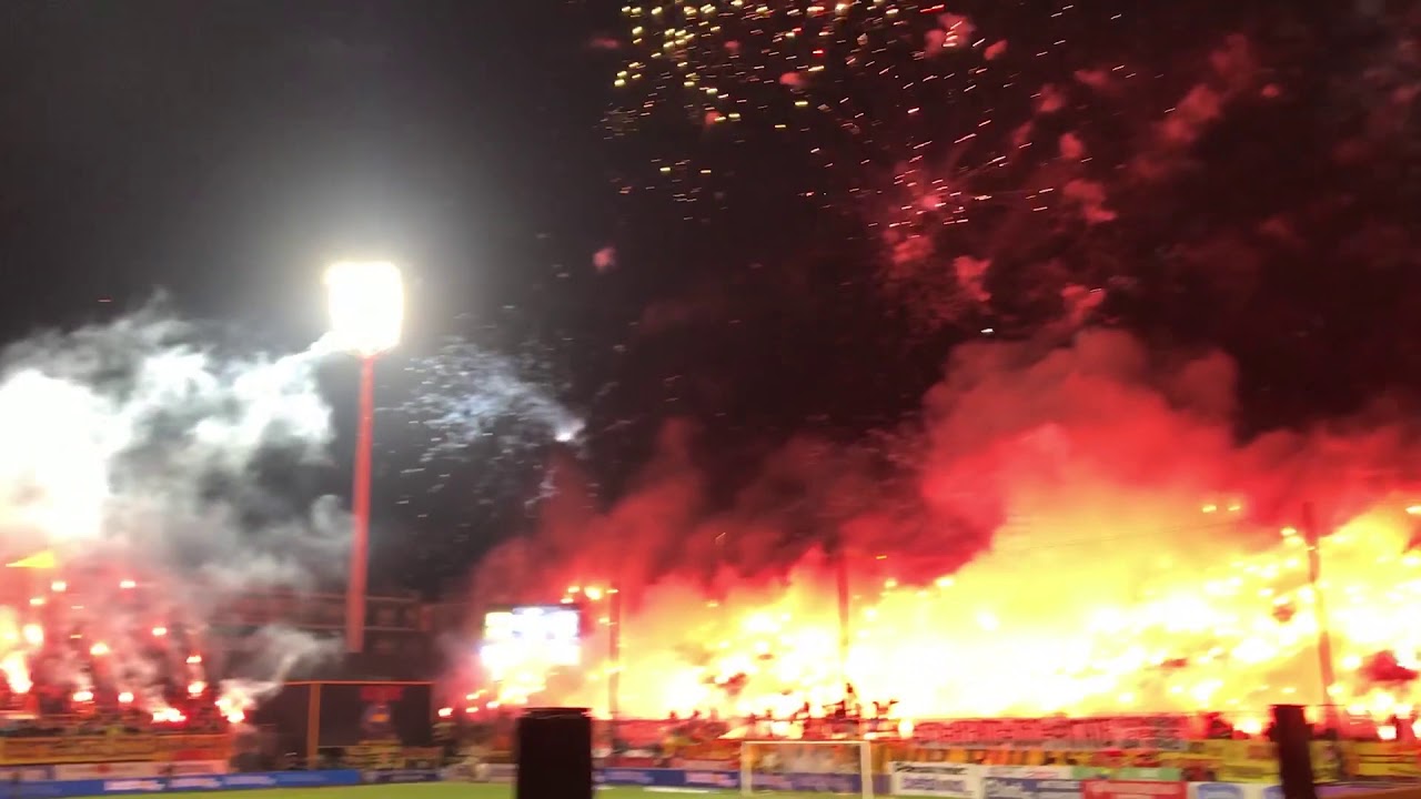 Aris - Paok 2020 - Thessaloniki Pyro Show - YouTube