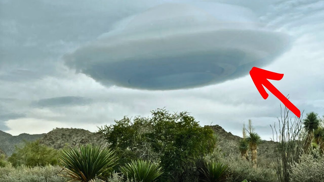 Top 10 Incredible Unsolved UFO Sightings That Defy Explanation - YouTube