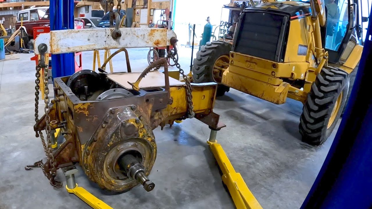 Upper final drives & pinions installed 1939 Caterpillar D4 4G9986 "Lil ...