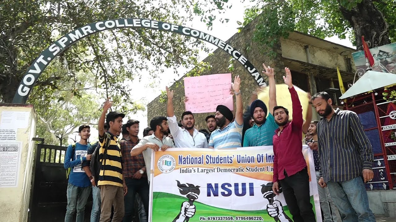 NSUI protest against JU re-evaluation system - YouTube