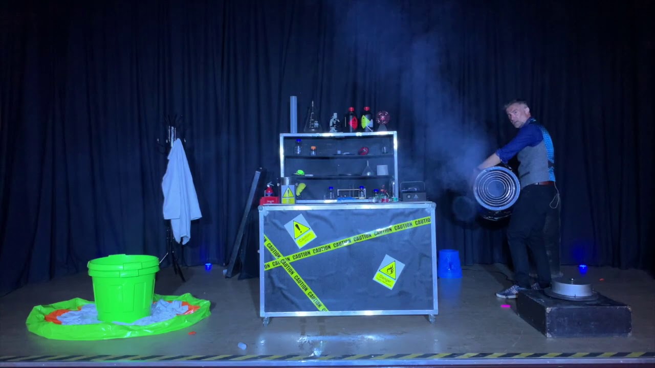 Trailer for Spectacular Science Show - YouTube