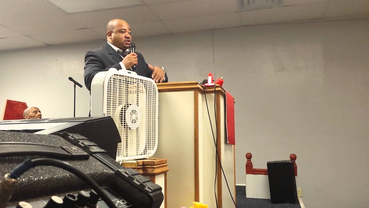 Rev.David McCloud preaching - YouTube