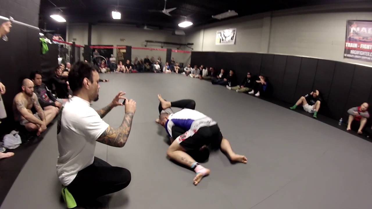 Brandon Mccaghren - Toe Hold - Round 1 - Purple Belt - YouTube