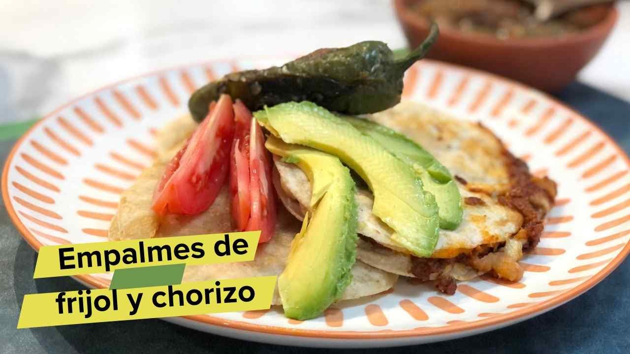 Empalmes de frijol y chorizo: cena fácil y deliciosa - YouTube