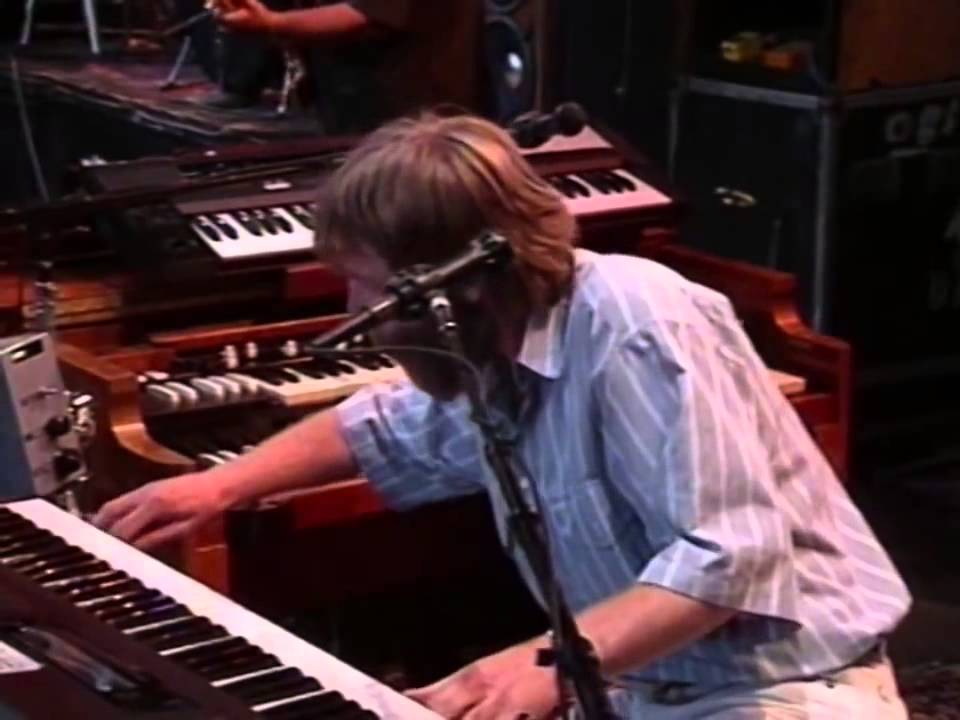 Grateful Dead - Friend of the Devil 1990 - Shoreline - YouTube