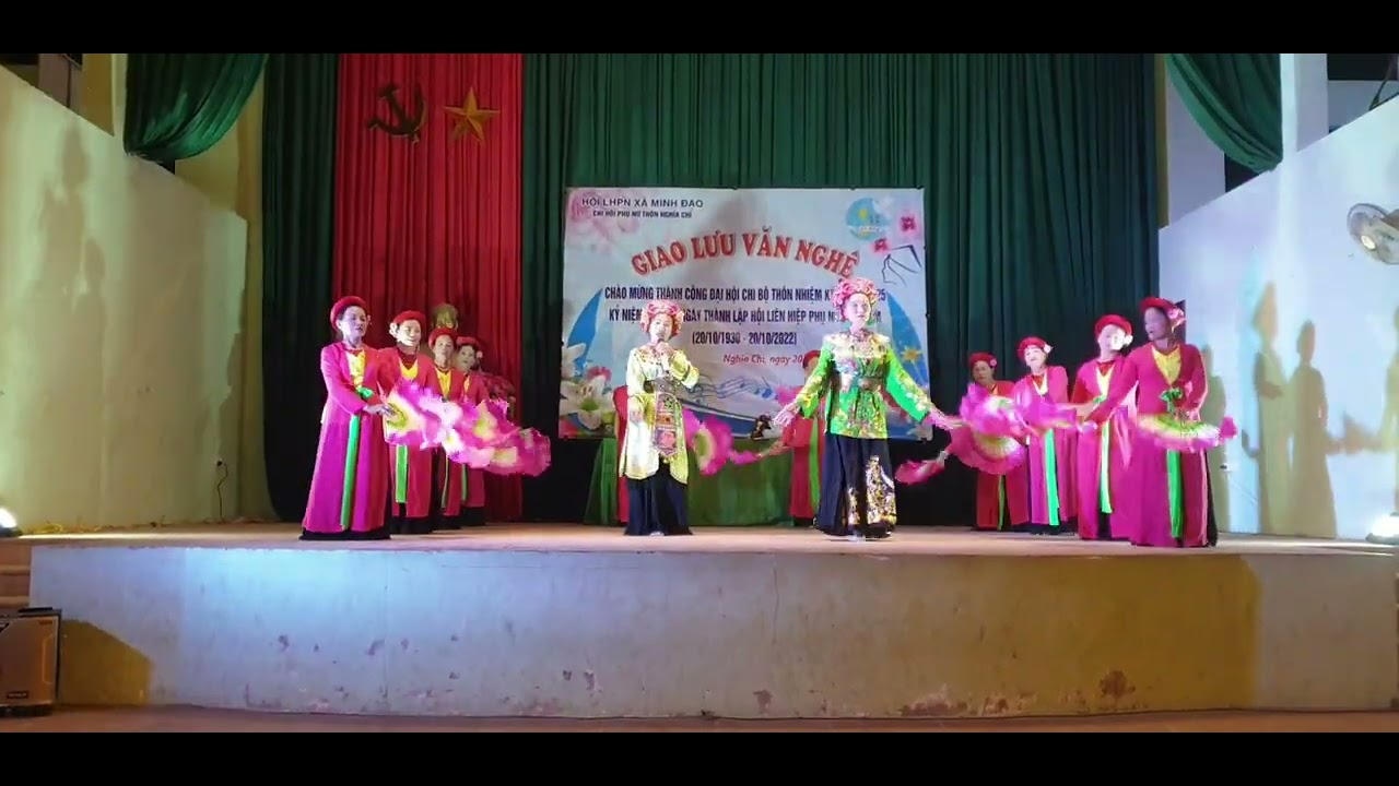 hoi thon nghia chi - YouTube