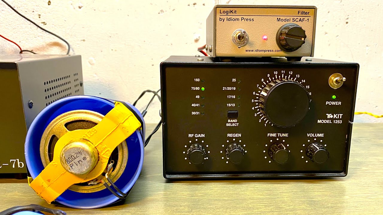 Ham QSO using a Regenerative Receiver - YouTube