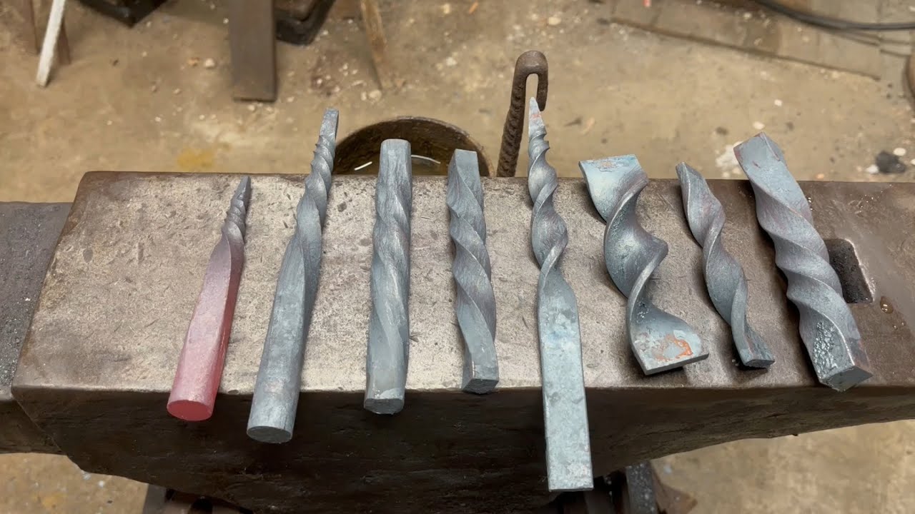 Blacksmithing: What a simple twist can do. - YouTube