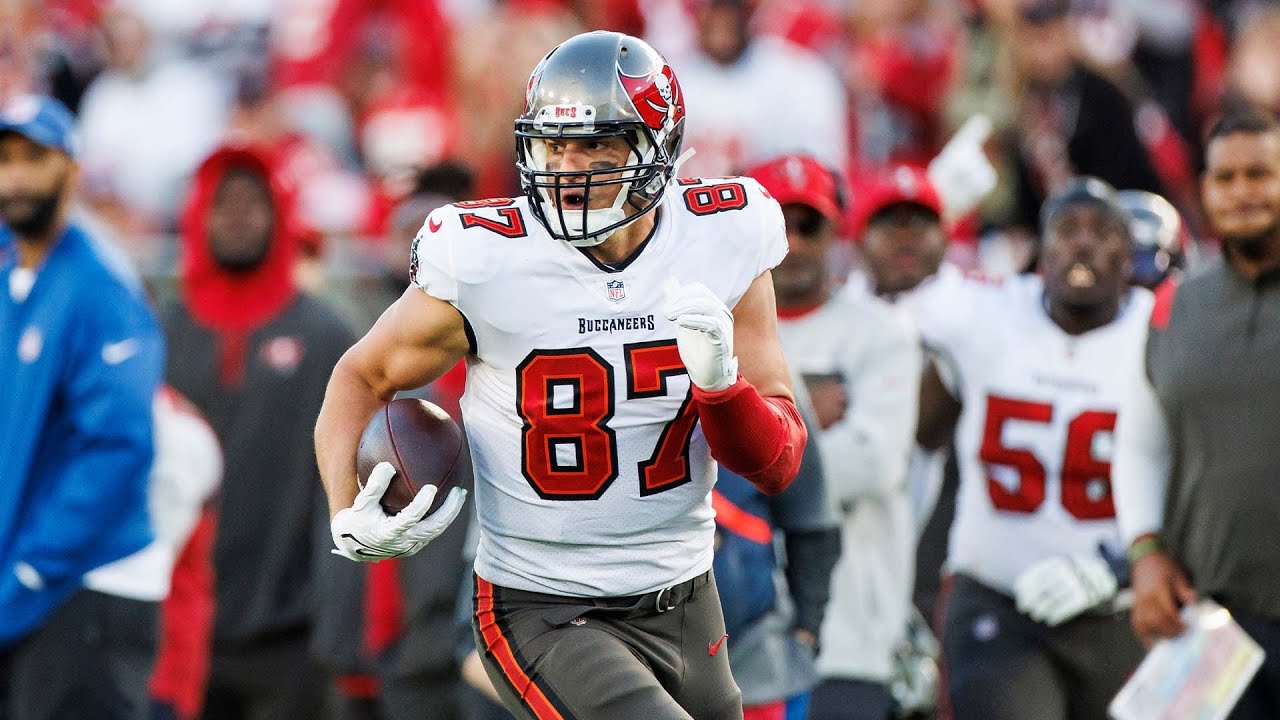 Top 10 Rob Gronkowski Plays | 2021 Season - YouTube