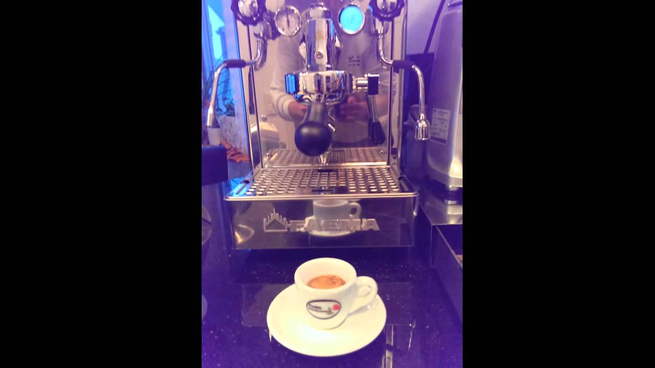 FAEMA CARISMA S1 Perfect espresso - YouTube