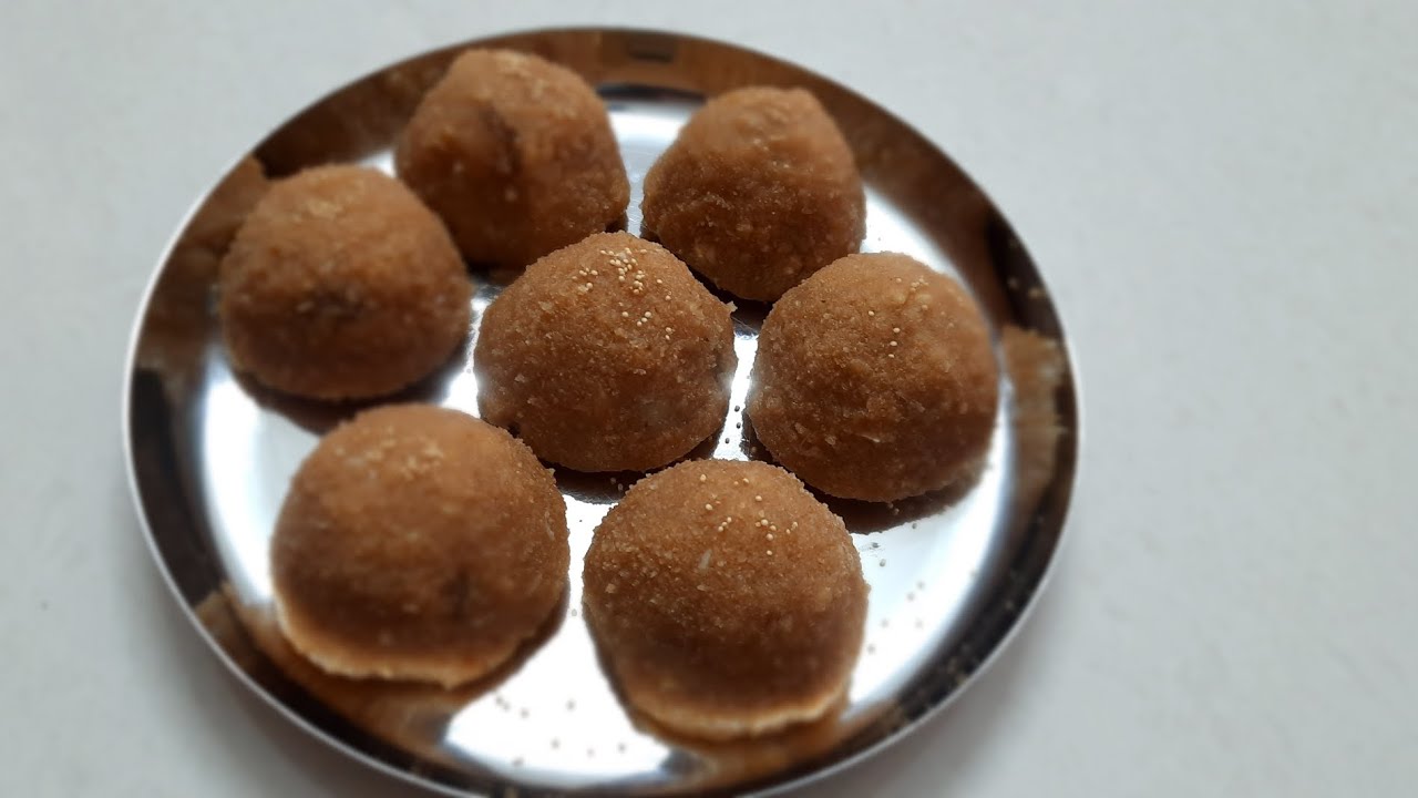 ગોળના ગુજરાતી ચૂરમાના લાડુ | Churma Ladoo | Prasad Recipe - YouTube