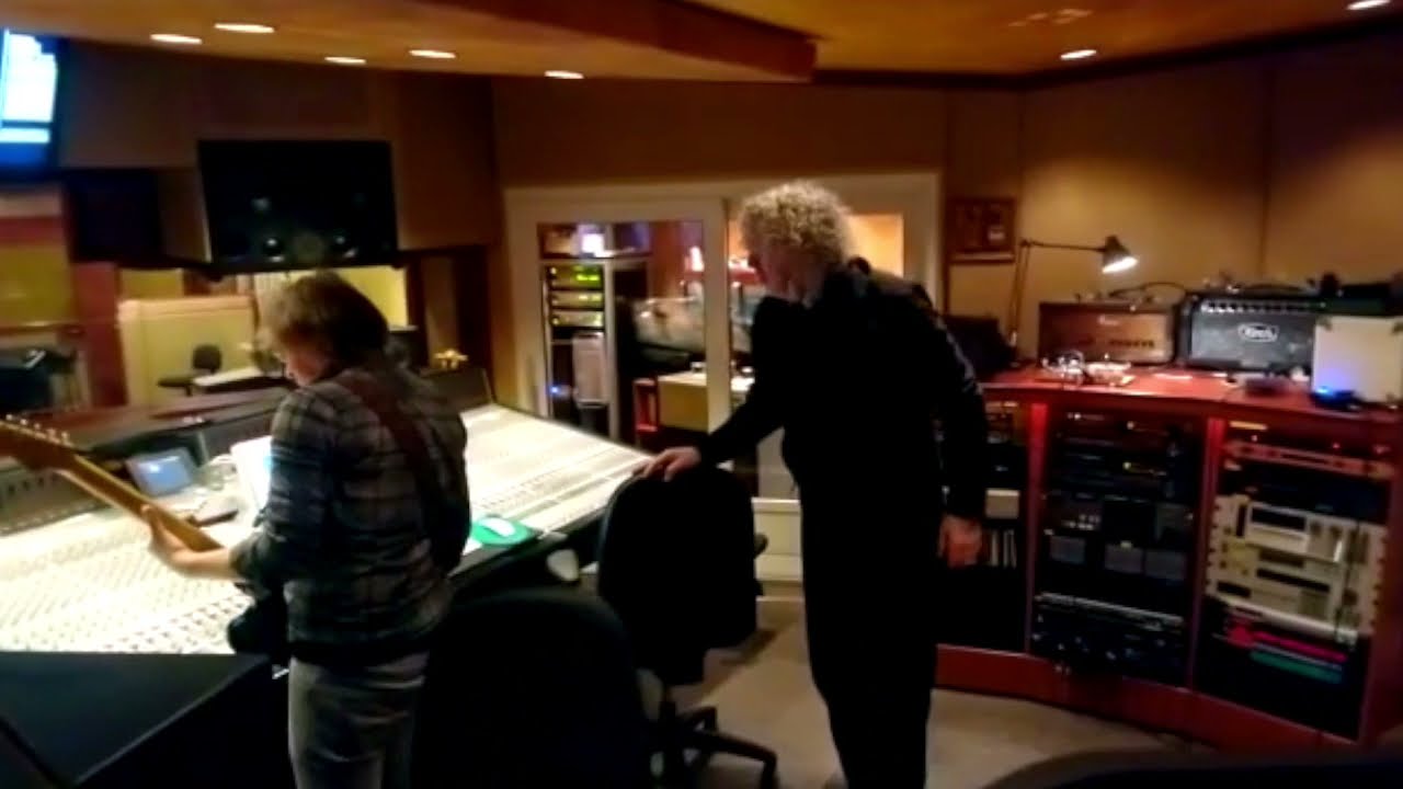The Gathering 'Beautiful Distortion' studio recordings Volendam Jan. 2021 Snippet #1 - YouTube