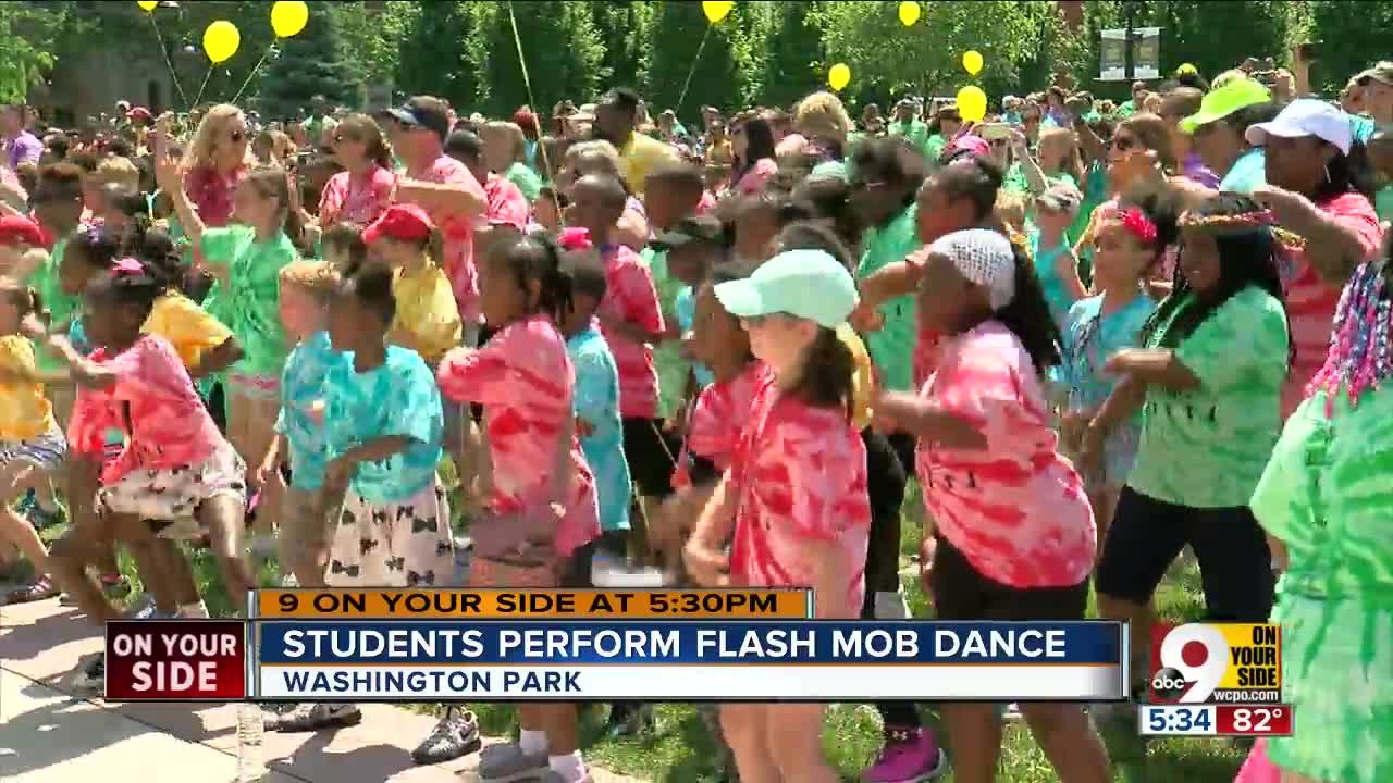 Students perform flash mob dance in Washington Park - YouTube