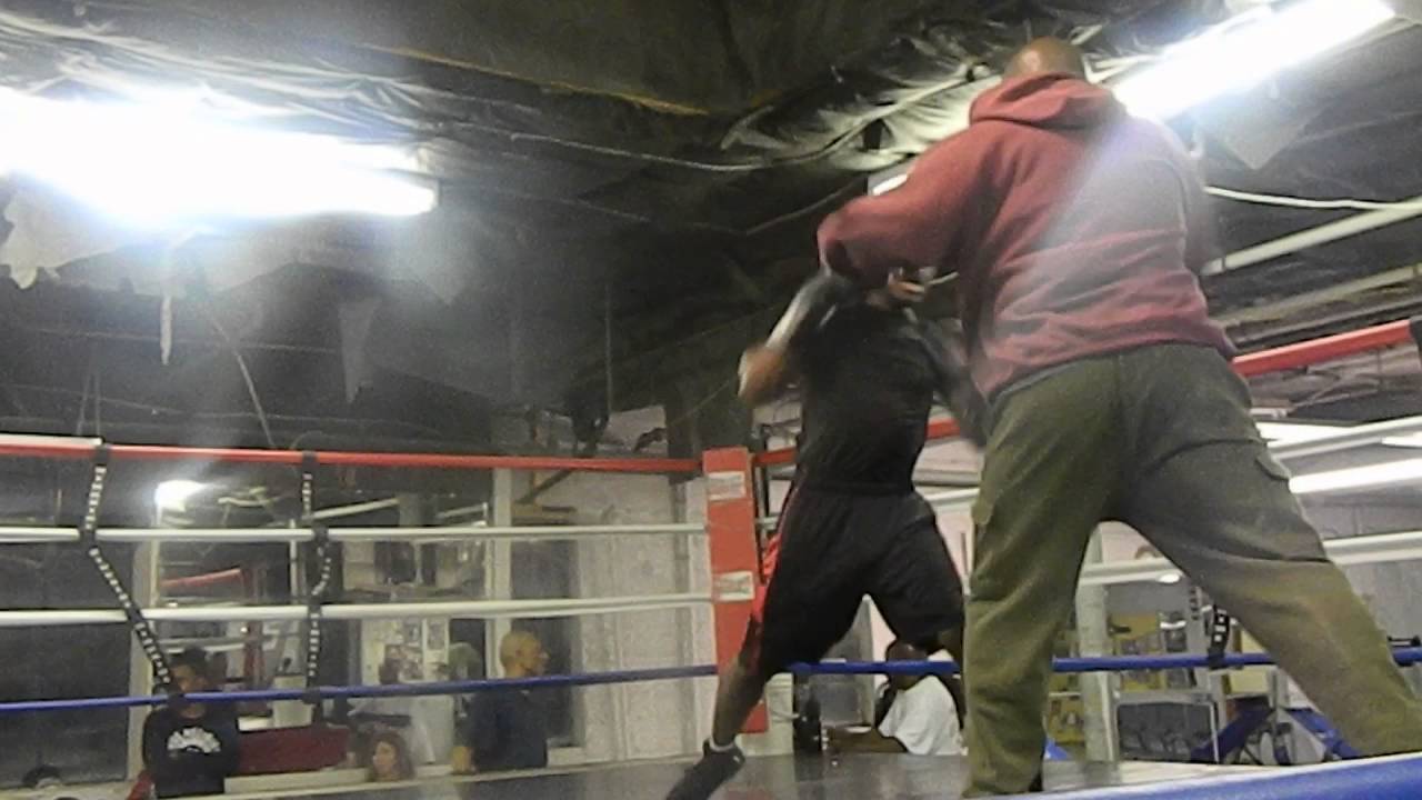 Devin Carter BOXING with trainier Simon Brown - YouTube
