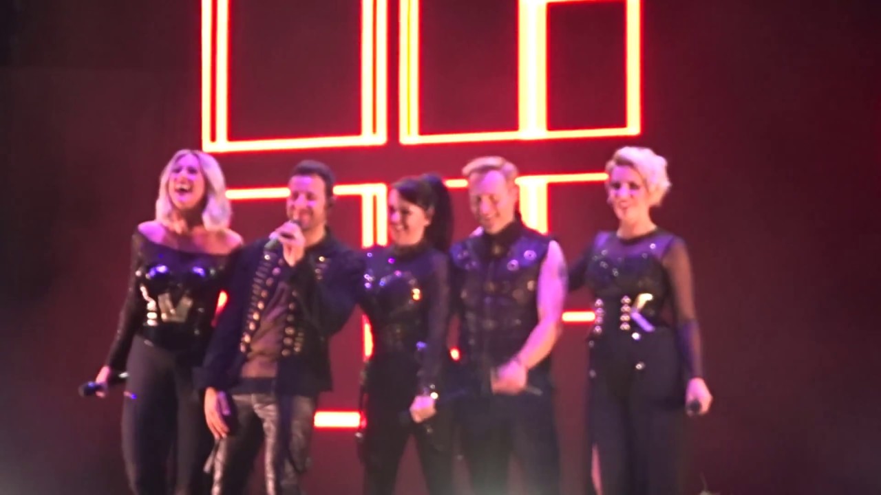 Steps - Love's got a hold on my heart (Live) - YouTube