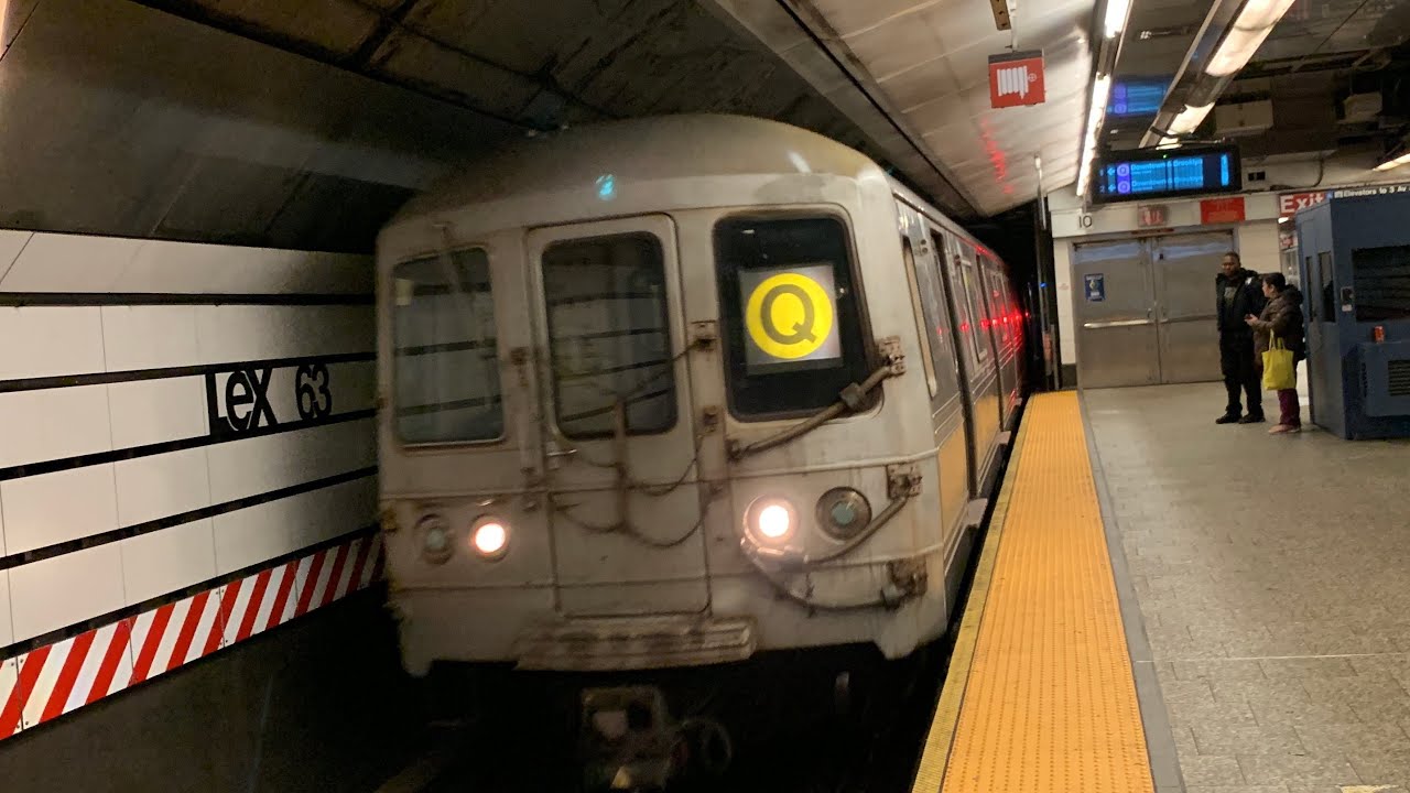 Coney Island-Stillwell Av Bound 1975-1978 Pullman Standard R46 Q Train ...