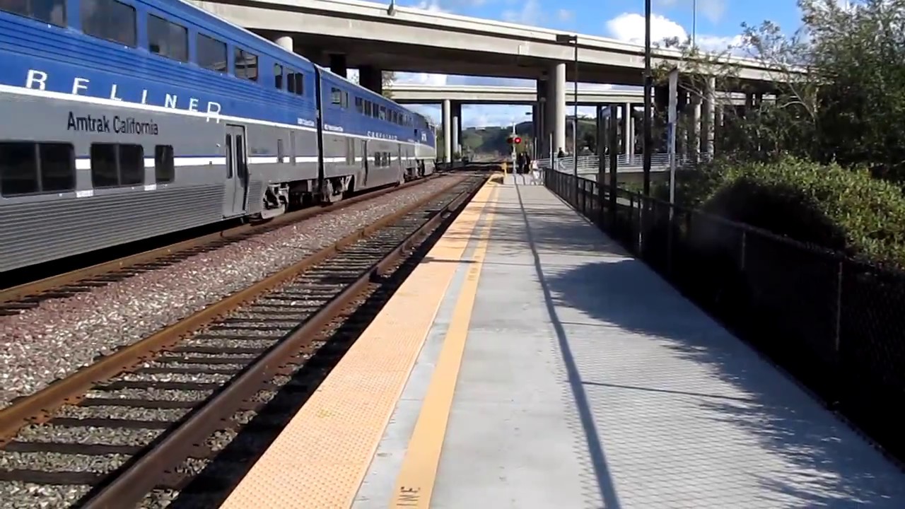 Amtrak #6900 & Amtrak #462 highball through Sorrento Valley Station 03 ...