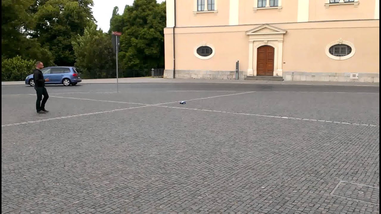 Turnigy 118b 1/18 Mini Stadium Truck Running Video - YouTube