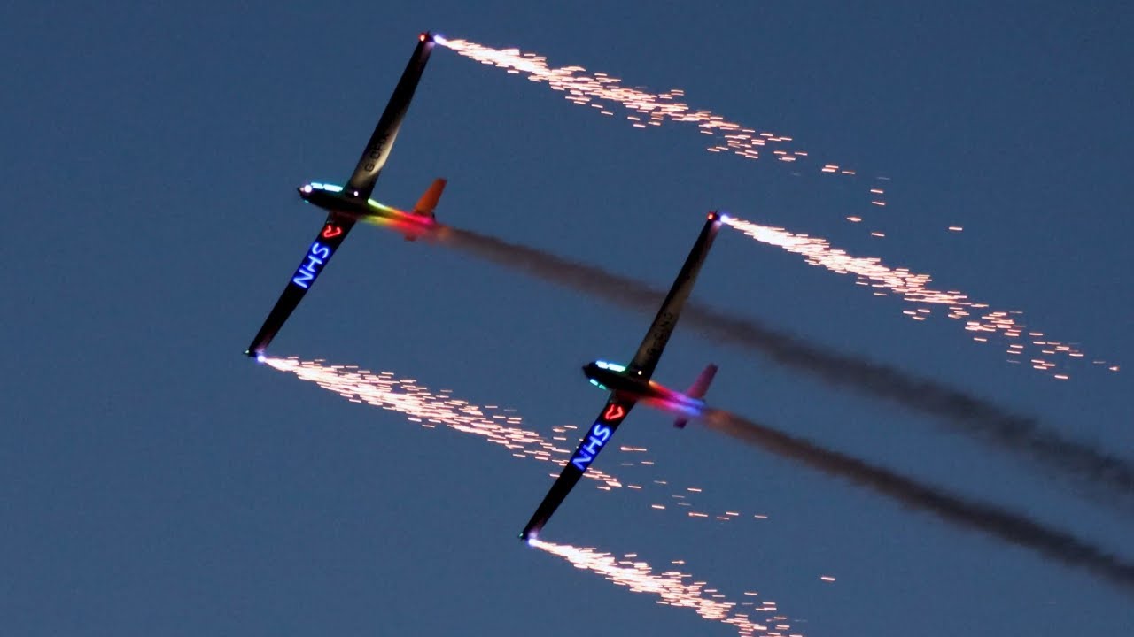 Amazing Airborne Fireworks Show - Ayr Airshow 2023 [4K] - YouTube