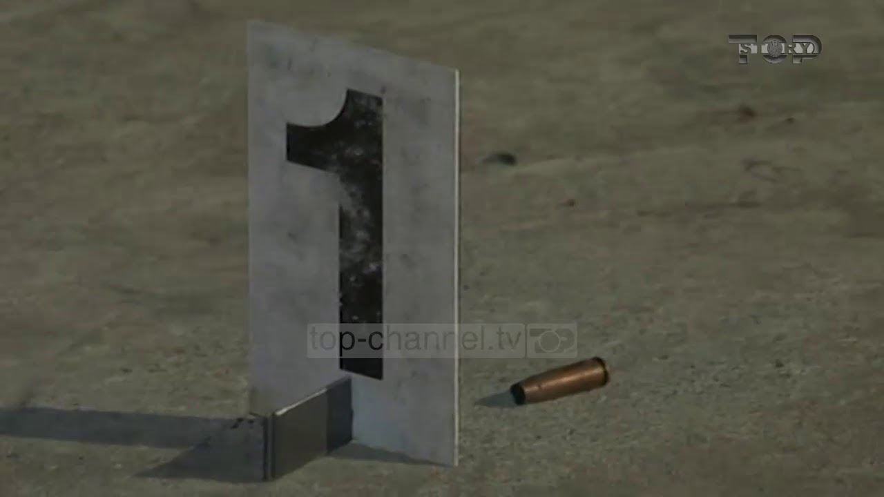 Top Story/ Ja si u ekzekutuan Sokol Çapja dhe Fadil Mema - YouTube