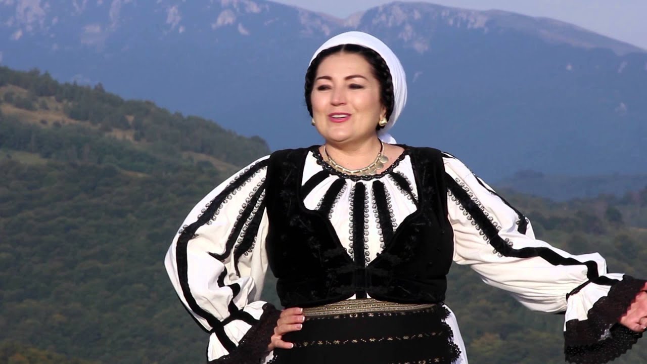 Mariana Anghel-Hai la joc cu mine (Official Video) NOU - YouTube