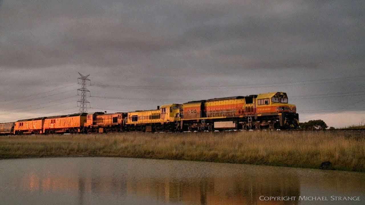SSR 1KS1 Grain Train : BRM001, 4701, 4702, RL301 & RL306 - PoathTV ...