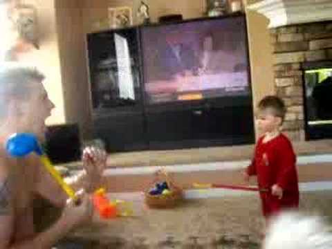 Daddy and Baby sword Fighting - YouTube