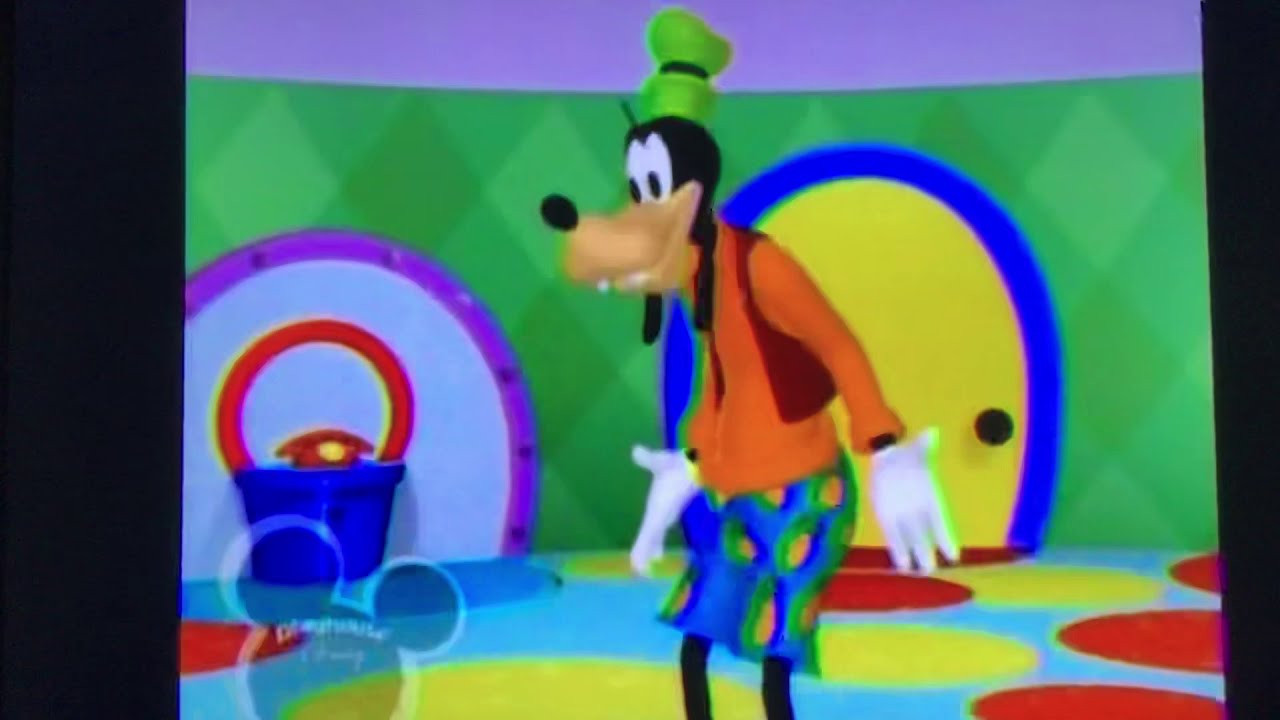 Goofy likes pineapple - YouTube