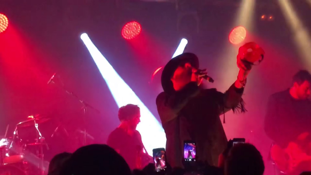 Eric Clayton and the Nine live @Christmas Rocknight 2018 - YouTube