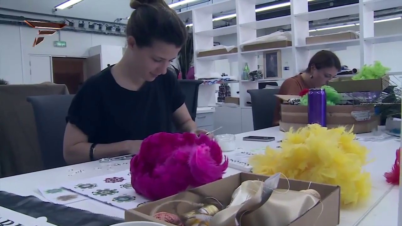 Tendencies - Lemarie Paris Feathers and Flowers Paris Handicrafts - YouTube