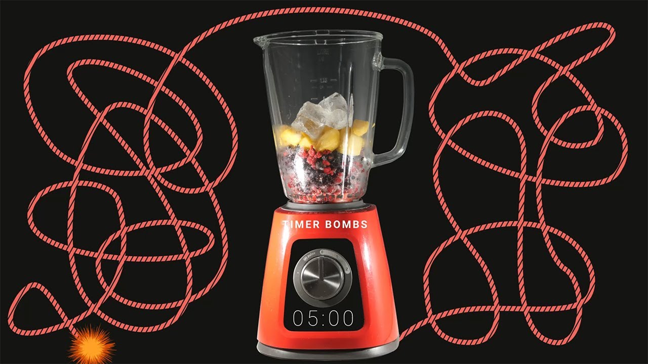 5 Minute Red Fruit Smoothie Timer Bomb - YouTube