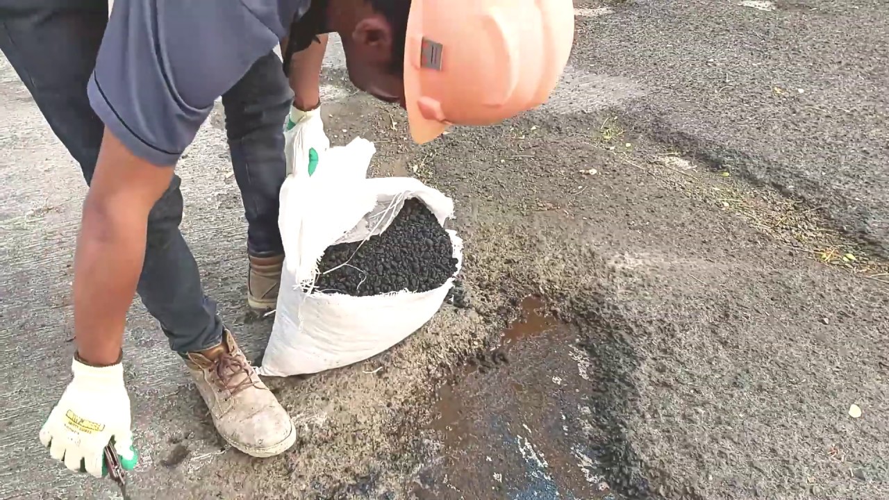 Tutorial Penggelaran Aspal CPHMA Menggunakan Remalton CPHMA - YouTube