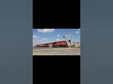 BNSF 6098 WB Double Stack MP10 #bnsf #short - YouTube