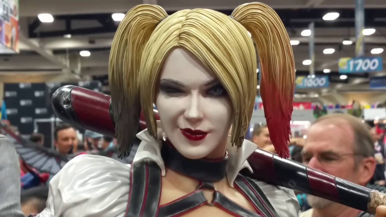 SDCC 2016 DC Sideshow Booth Statue Showcase San Diego Comic-Con 2016 ...