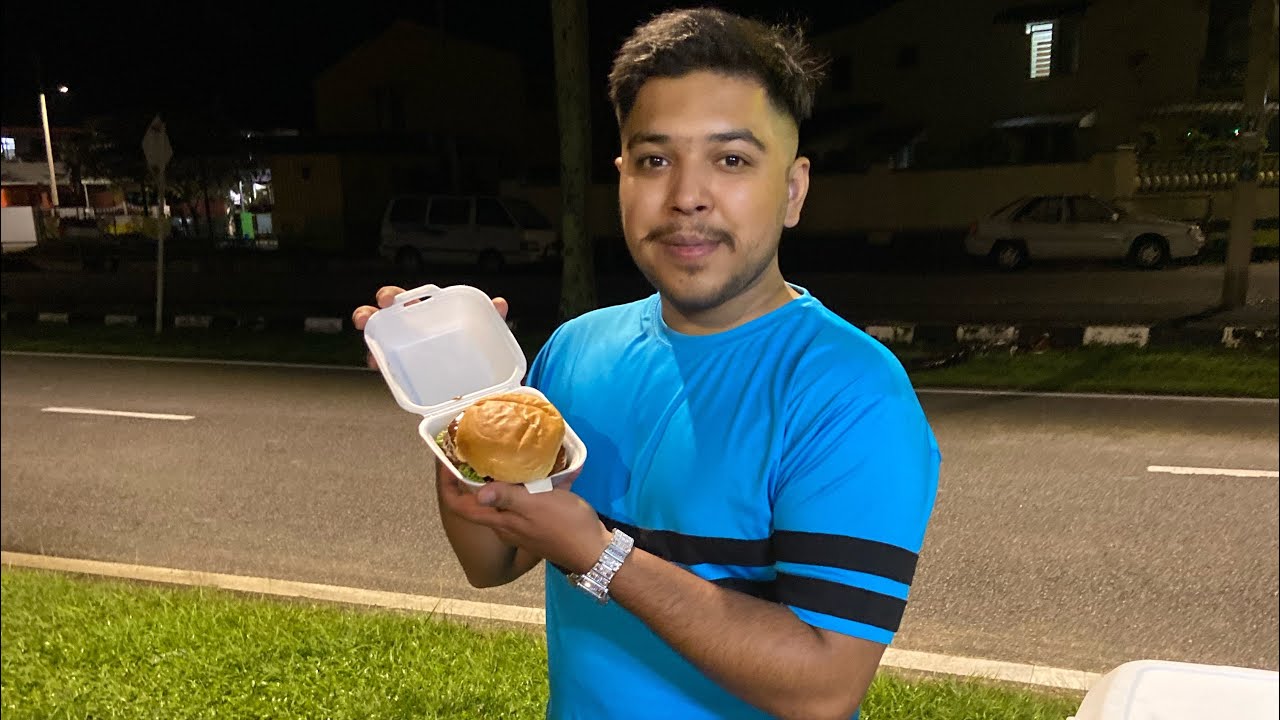 Malaysian Oblong biasa Burger - YouTube