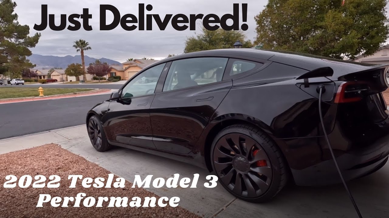Just Delivered! New 2022 Tesla Model 3 Performance & 2022 Model 3 RWD ...