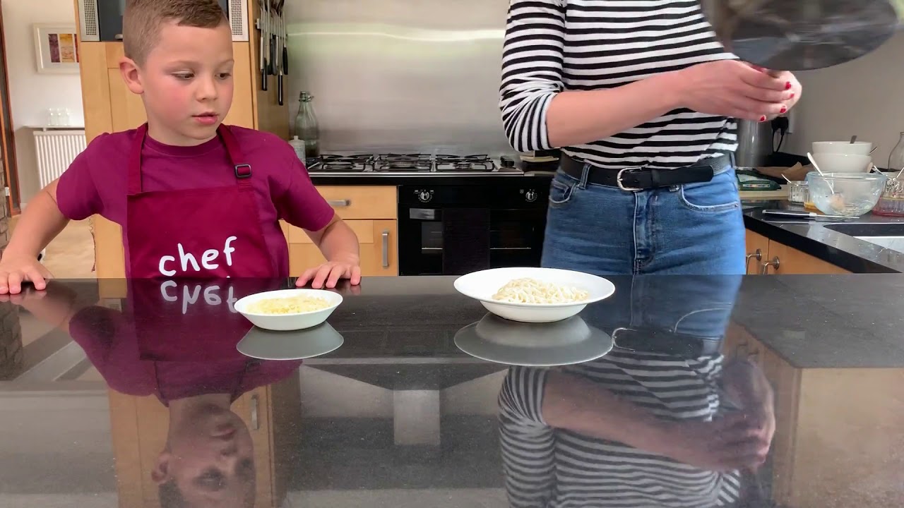 Chef Charlie Spaghetti Bolognese - YouTube